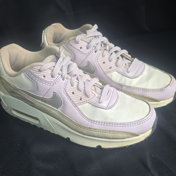 Nike | Shoes | Nike Air Max Platform Sneakers White Purple Trim Big ...